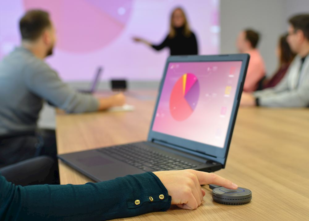 QuickCast starter kit Presentations made simple! | Optoma Europe